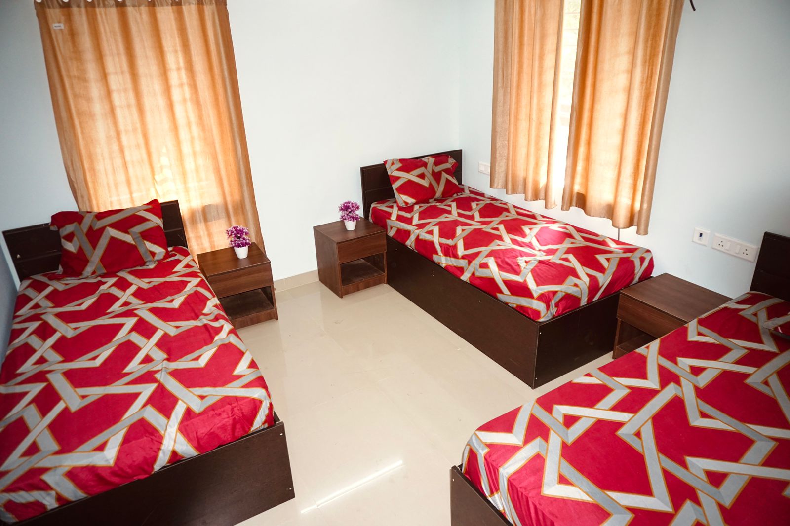 Yube1 / Best PG Apartments in Chennai for Men & Women